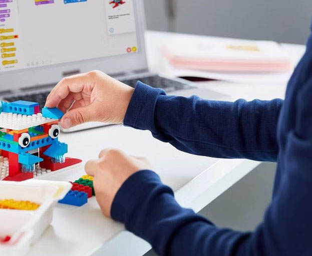 Robotics and Engineering for Kids – Genius Minds Dubai | Hands-On Learning